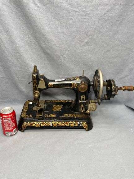 Antique National Sewing Machine - Dixon's Auction at Crumpton