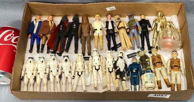 Lot Of Vintage Star Wars Action Figures - Dixon's Auction at Crumpton