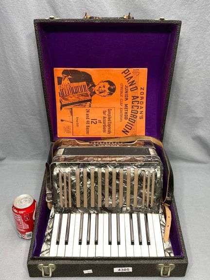 Vintage Hohner Piano Accordion - Dixon's Auction at Crumpton