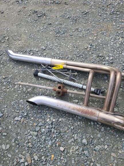Used Header Pipes - Dixon's Auction at Crumpton