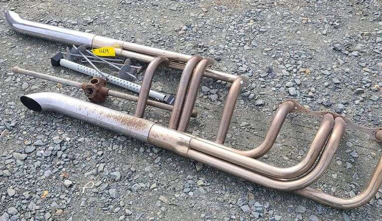 Used Header Pipes - Dixon's Auction at Crumpton
