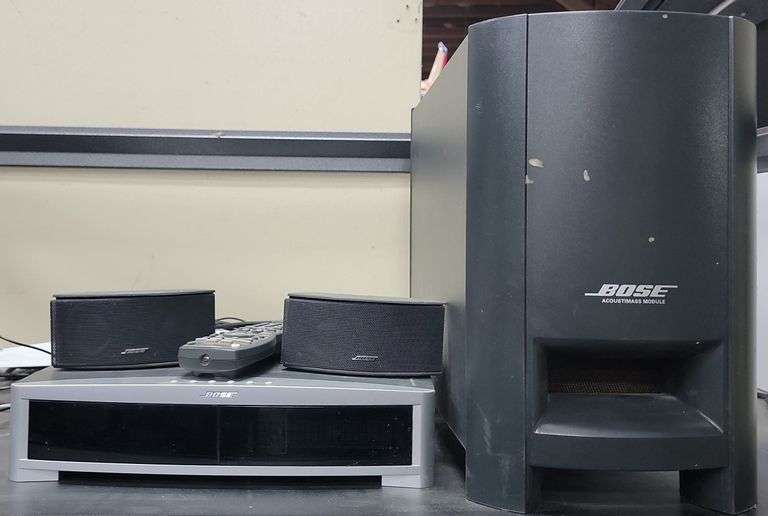 Bose Sound System - Dixon's Auction at Crumpton