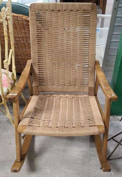 MCM Style Rope Rocker - Dixon's Auction at Crumpton