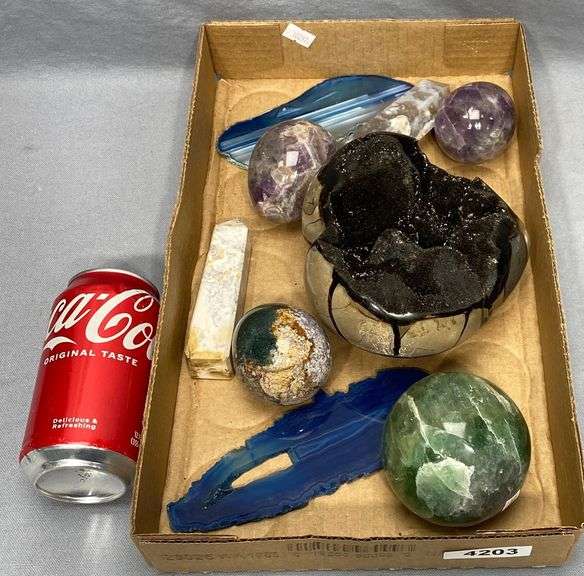 9 Crystal Mineral Specimens - Dixon's Auction at Crumpton