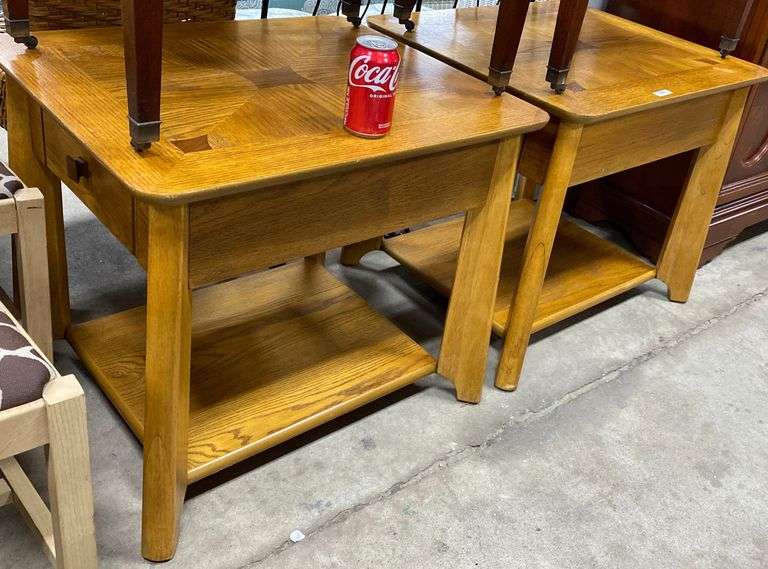 Pair Modern Oak End Tables - Dixon's Auction at Crumpton