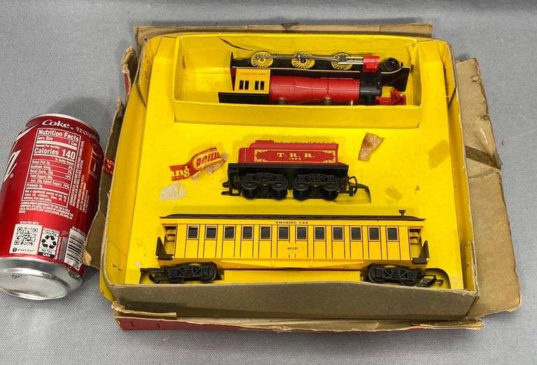 Vintage Tri-Ang Railways Train W/ Box - Dixon's Auction at Crumpton