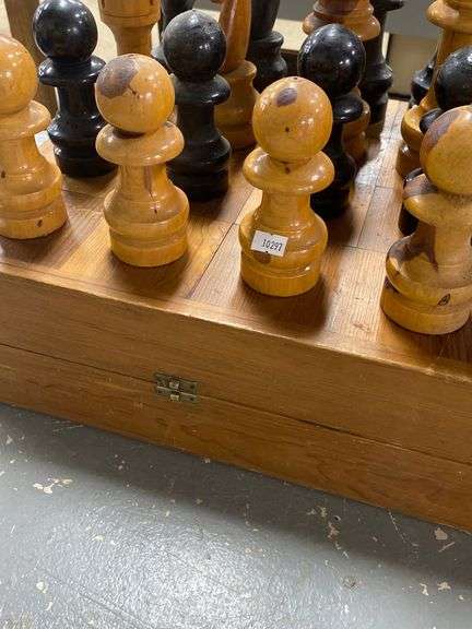 MCM Vintage Oversize Chess Set - Dixon's Auction at Crumpton