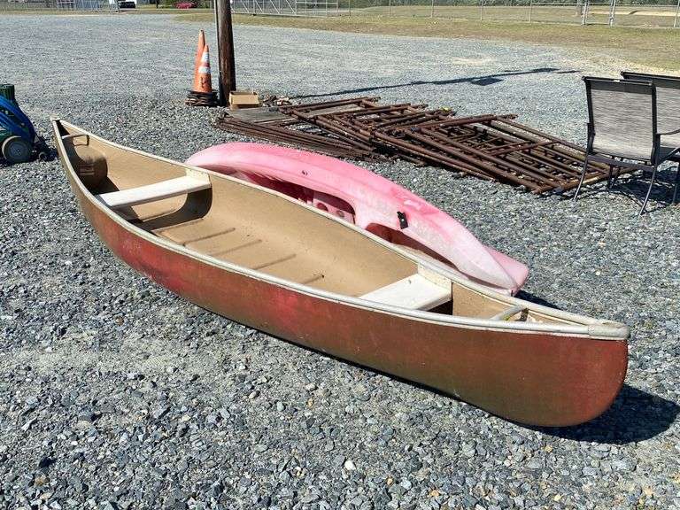Lot Sears And Roebuck Canoe And Ocean Kayak - Dixon's Auction at Crumpton
