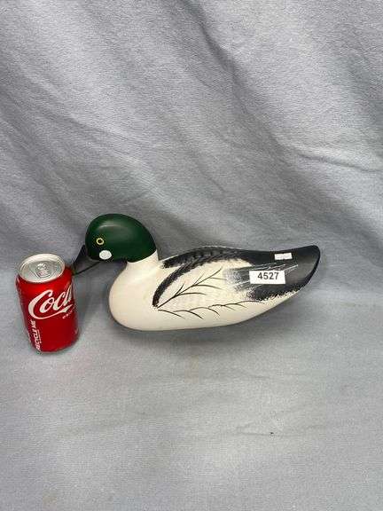 Jim Pierce Goldeneye Duck Decoy - Dixon's Auction at Crumpton