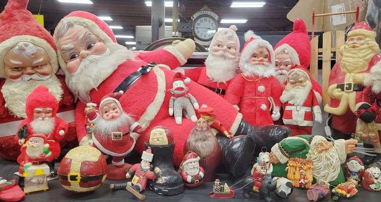 Lot Vintage - Modern Santa Collection - Dixon's Auction at Crumpton