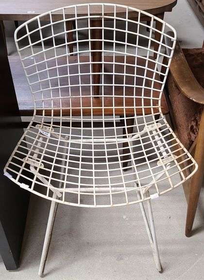 Bertoia Type MCM Wire Chair - Dixon's Auction at Crumpton