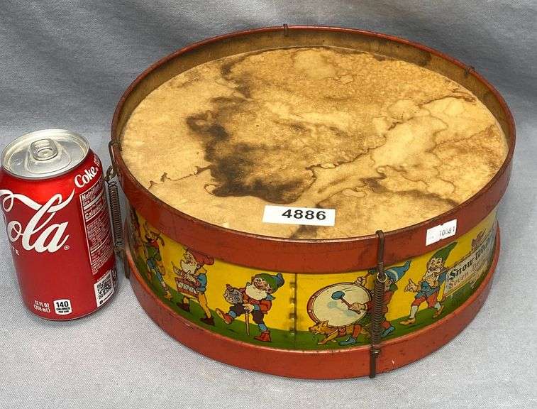 Vintage Chein Snow White Seven Dwarfs Drum - Dixon's Auction at Crumpton