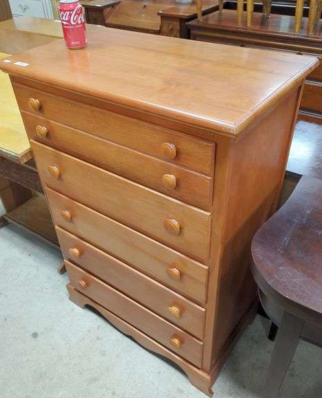 Vintage Maple Dresser - Dixon's Auction at Crumpton