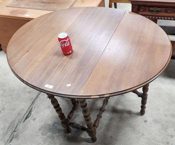 Colonial Revival Gate Leg Table - Dixon's Auction at Crumpton