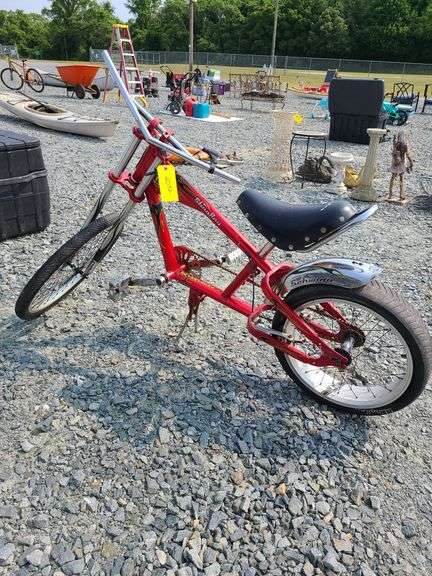 Schwinn Stingray Choppers Bicycle - Dixon's Auction at Crumpton