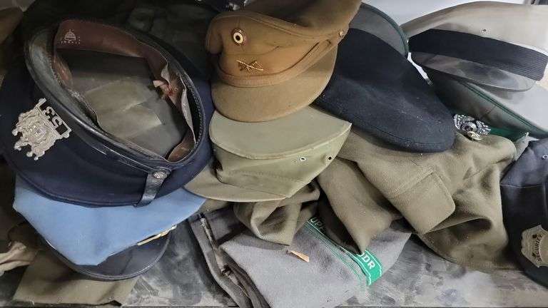 Lot Vintage Military Clothing - Dixon's Auction at Crumpton