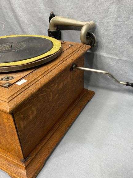 Antique Victor Victrola Model Vv-Vi - Dixon's Auction at Crumpton