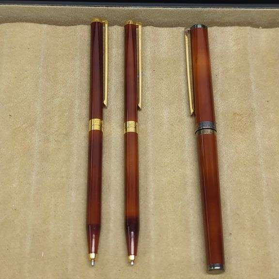S.T.Dupont Paris - Laque De Chine 18kt Nib Pen + 2 S.T. Dupont Ball ...
