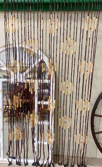 MCM Bead Screen, As Is - Dixon's Auction at Crumpton