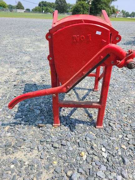 Antique Hay Cutter - Dixon's Auction at Crumpton