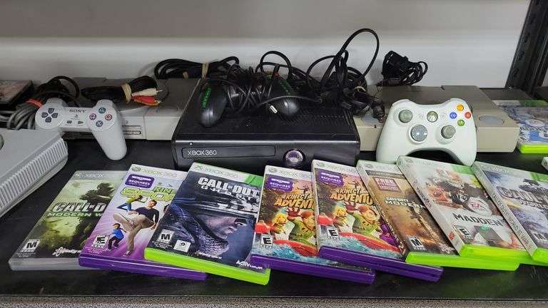 Lot Of Xbox Game System Consoles And Games - Dixon's Auction at Crumpton