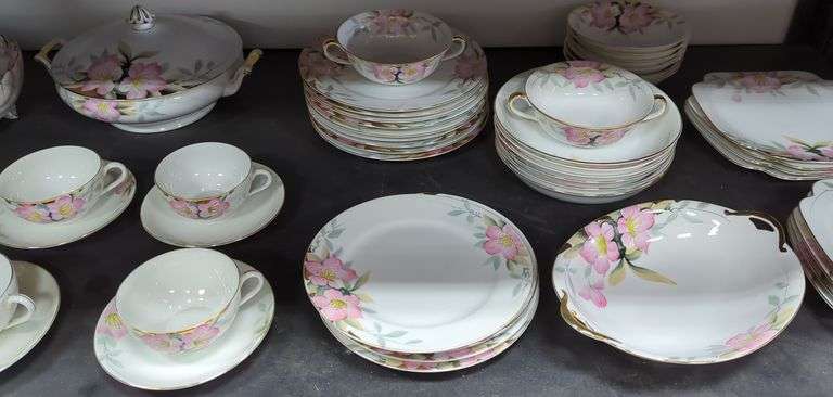 Lot Japanese Noritake Azalea Pattern China Dishes - Dixon's Auction at ...