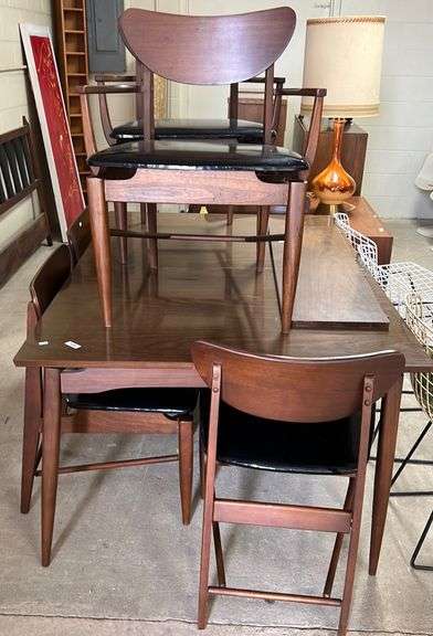 MCM Dining Table And Six Chairs - Dixon's Auction at Crumpton
