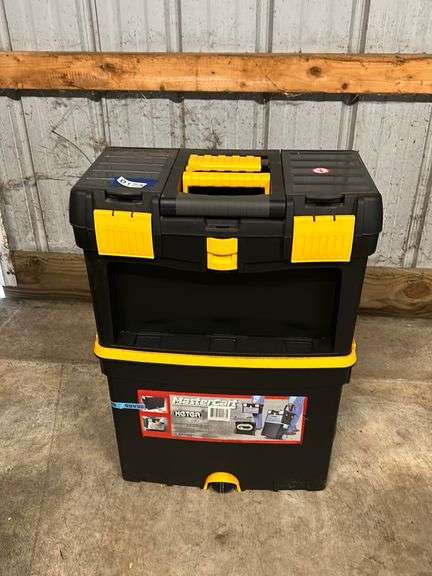 Mastercraft Plastic Tool Box - Delaware Auction Center