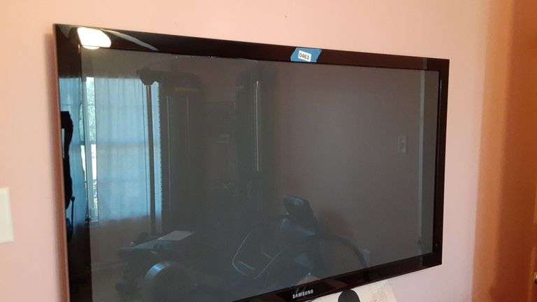 Samsung 50" Flat Screen TV - Delaware Auction Center