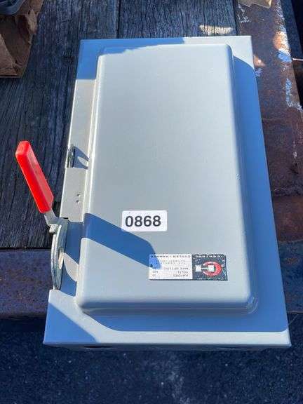 30 Amp Shut Off Box - Delaware Auction Center