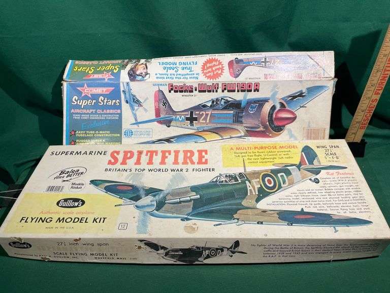 (2) Airplane Model Kits - Delaware Auction Center