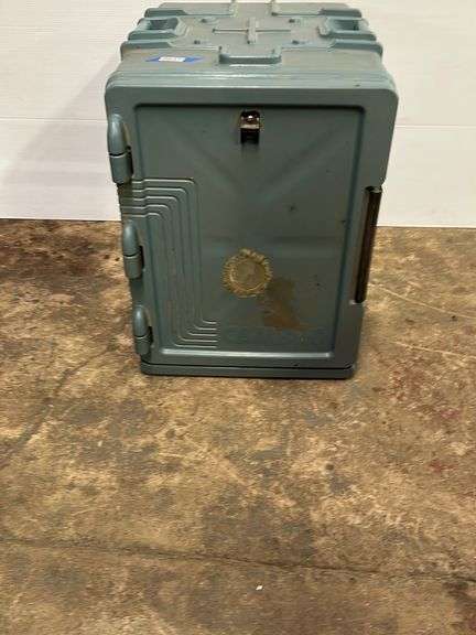 Cambro Portable Hot/Cold Box w/3 pans & hot plate - Delaware Auction Center
