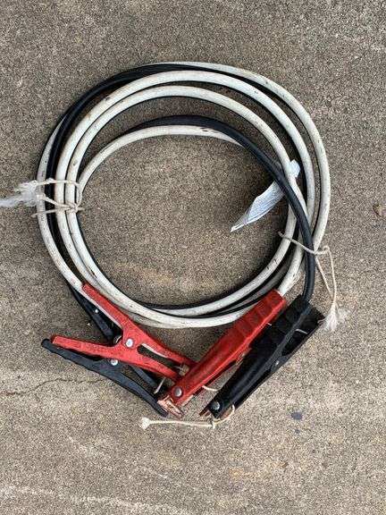 Schumacher 12 Volt Speed Charger & Jumper Cables - Delaware Auction Center
