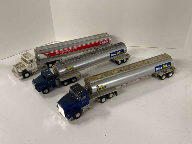 (2) Sunoco Tanker Trucks & Texaco Tanker Truck - Delaware Auction Center