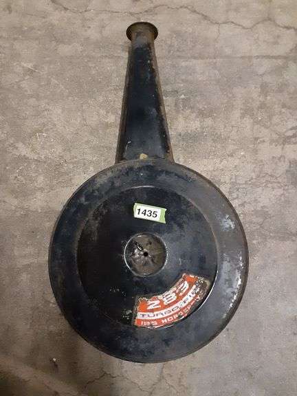 Vintage Chevrolet 283 Air Cleaner - Delaware Auction Center