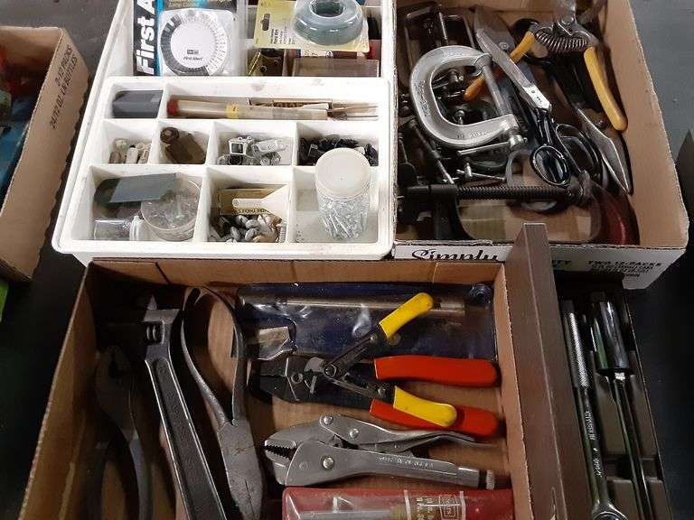 Assorted Hardware & Tools - Delaware Auction Center