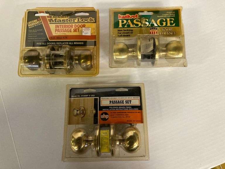 Assortment of Door Passage Sets: - Delaware Auction Center