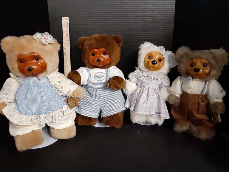 (4) Assorted Raikes Wooden Bears - Delaware Auction Center