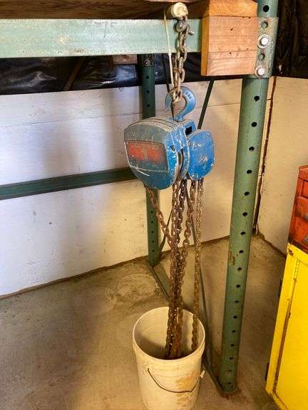 Coffing Chain Hoist 1-Ton - Delaware Auction Center