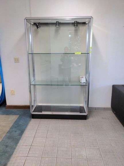 Trophy Case - Delaware Auction Center