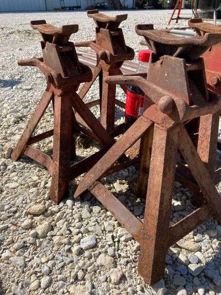 (4) Blackhawk Jack Stands & Jack Stand - Delaware Auction Center