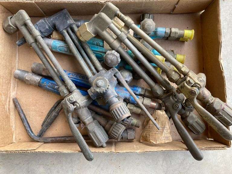 (5) Weldmaster Torch Handles, (3) Tips & (4) Torch Heads - Delaware ...