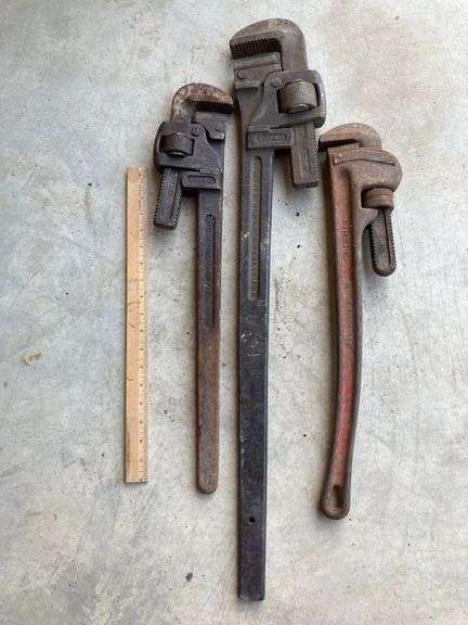 Ridgid & (2) Trimo Large Pipe Wrenches - Delaware Auction Center