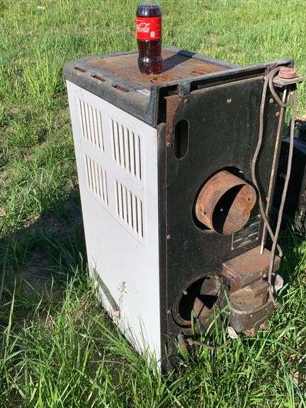 Siegler 42KHUR Oil Heater/Stove - Delaware Auction Center
