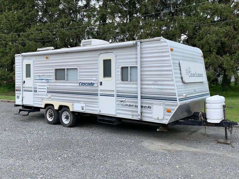 2005 Coach Cascade Travel Trailer - Delaware Auction Center