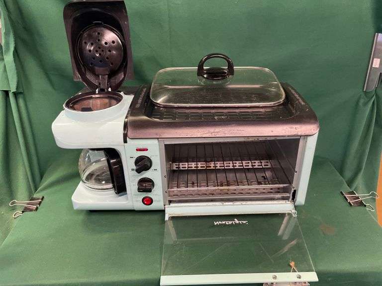 Nostalgia All-In Cooker - Delaware Auction Center