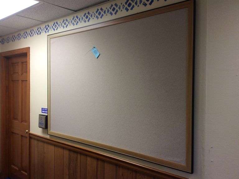 FFE 6’ x 4’ Cork Board - Duck Soup Auctions