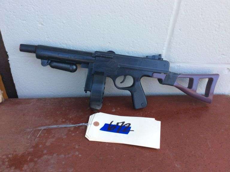 Toy Machine Gun. - Duck Soup Auctions