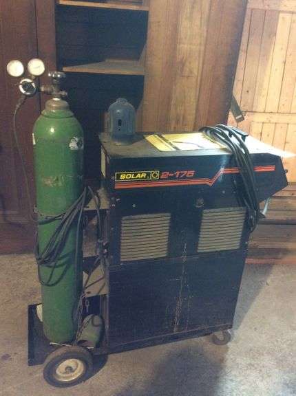 Solar 2-175 Mig Welder. (Click for more photos) - Duck Soup Auctions