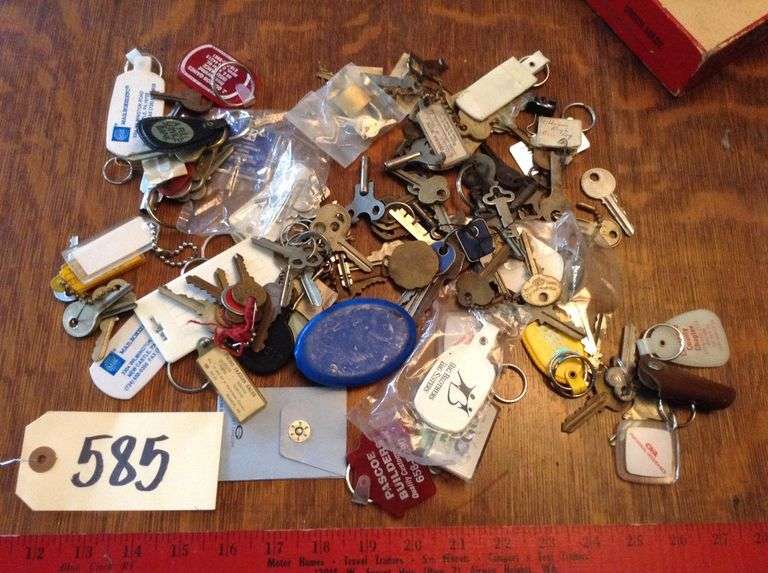 Keys and Keychains - Duck Soup Auctions